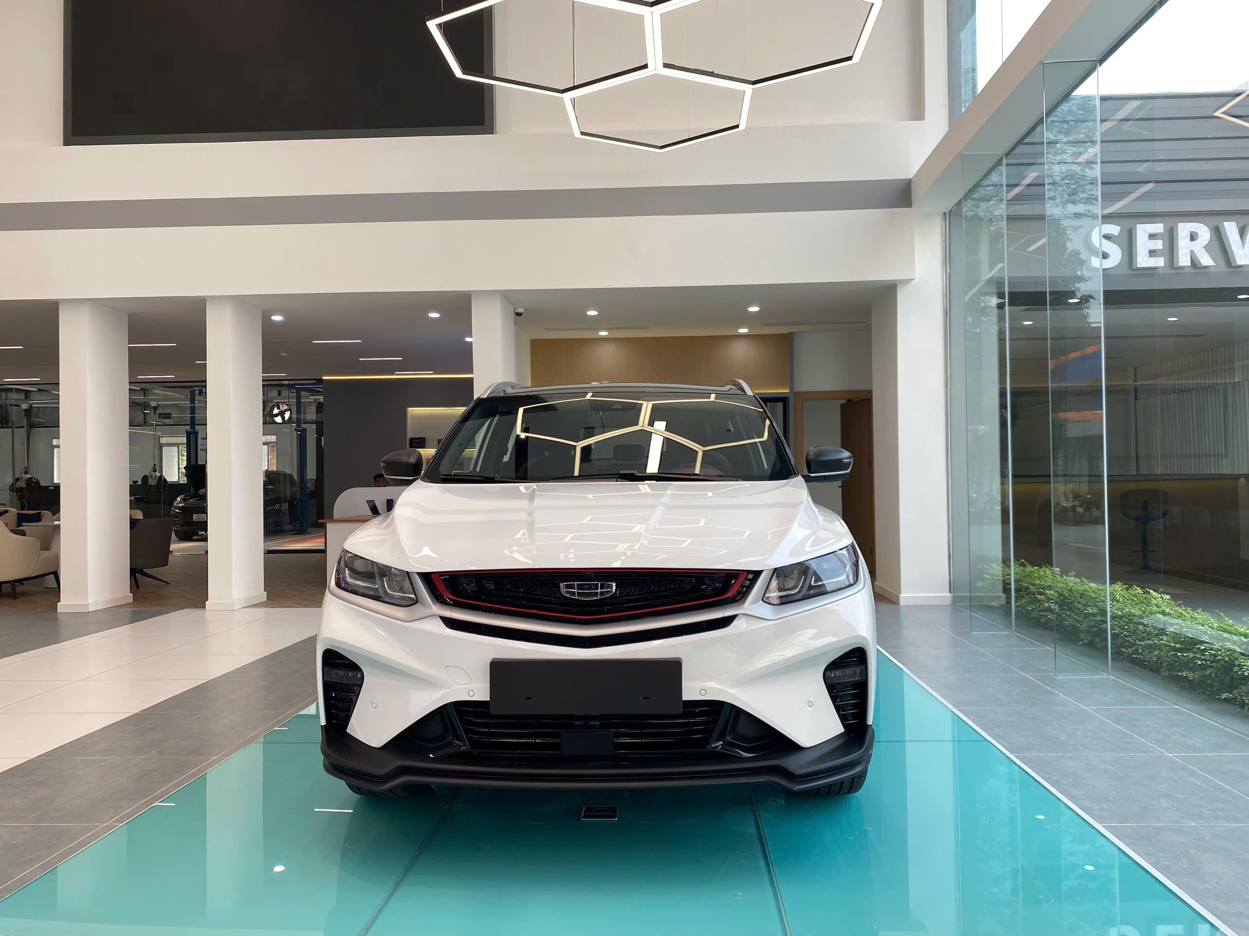 Bán xe Geely Coolray Flagship 7dct 4x2 2025 trang