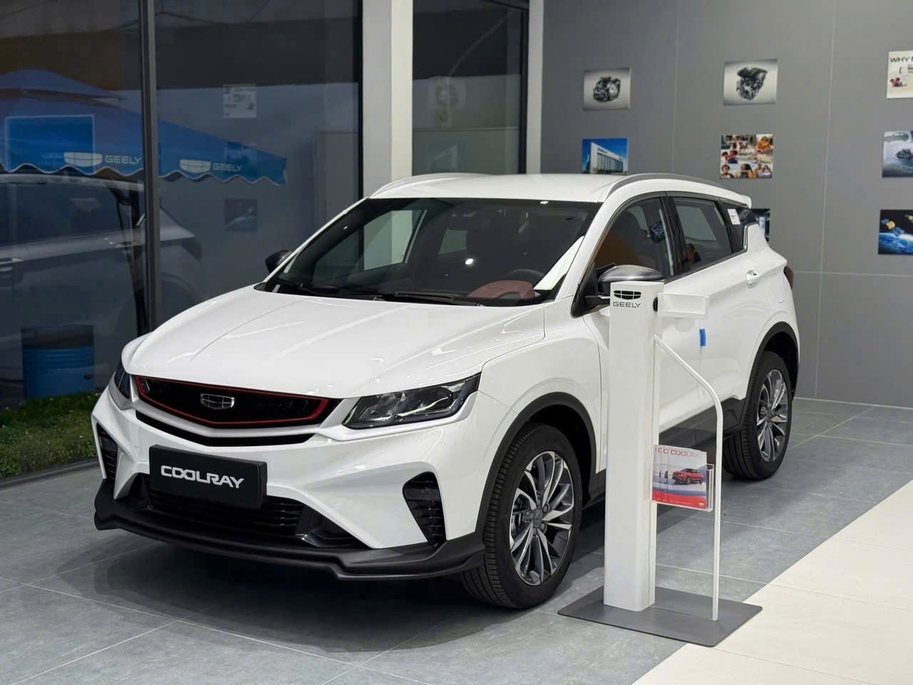 Bán xe Geely Coolray Premium màu trắng