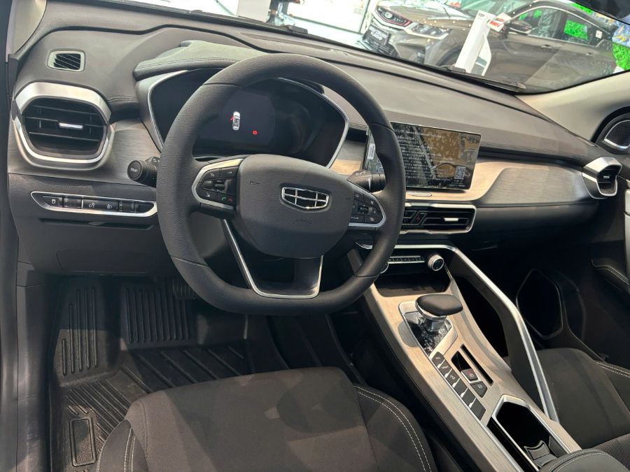 Bán xe Geely Coolray Standard mauf bacj nawm 2025