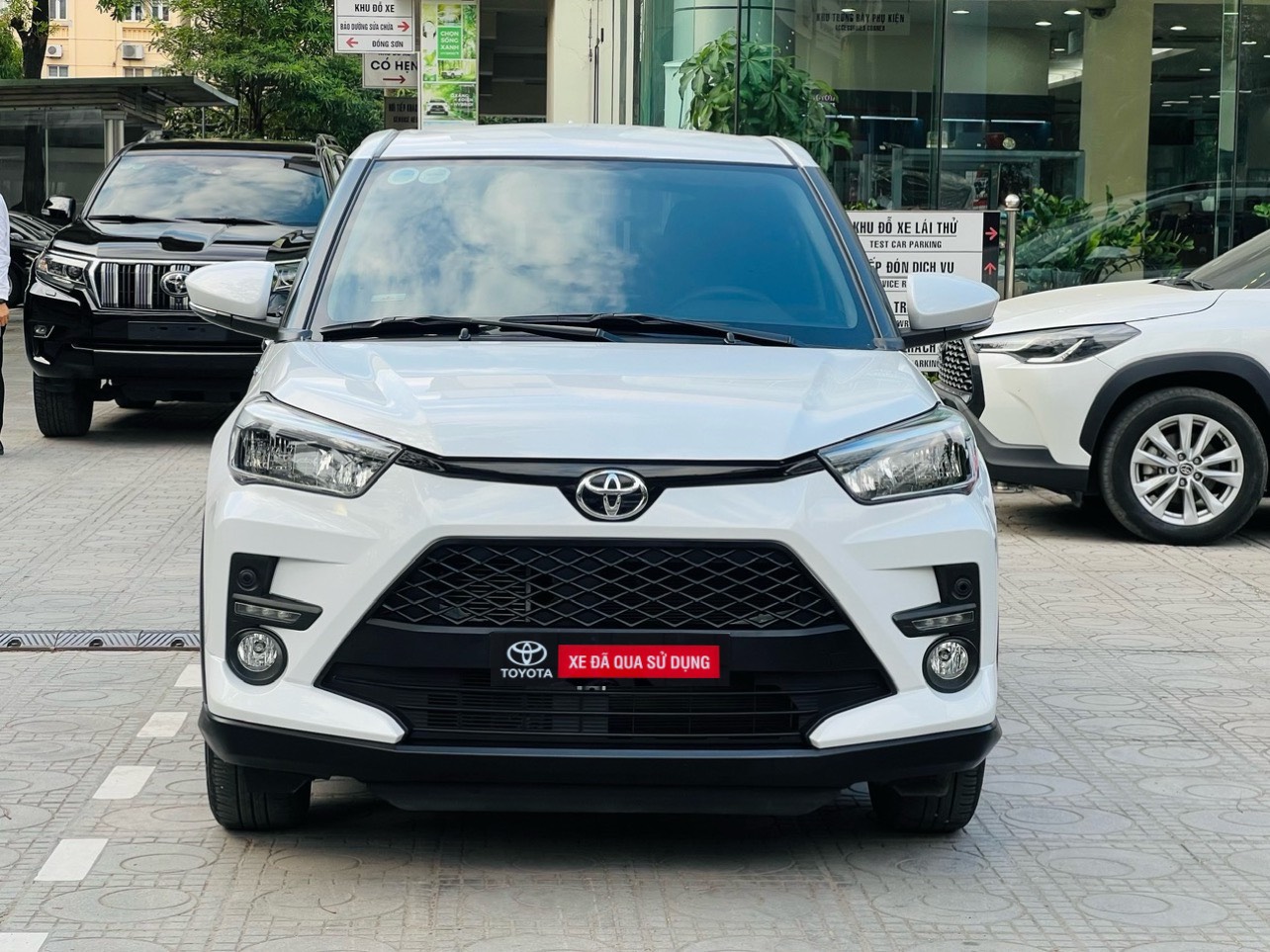 Bán xe Toyota Raize 1.0 cvt 2022 - trắng