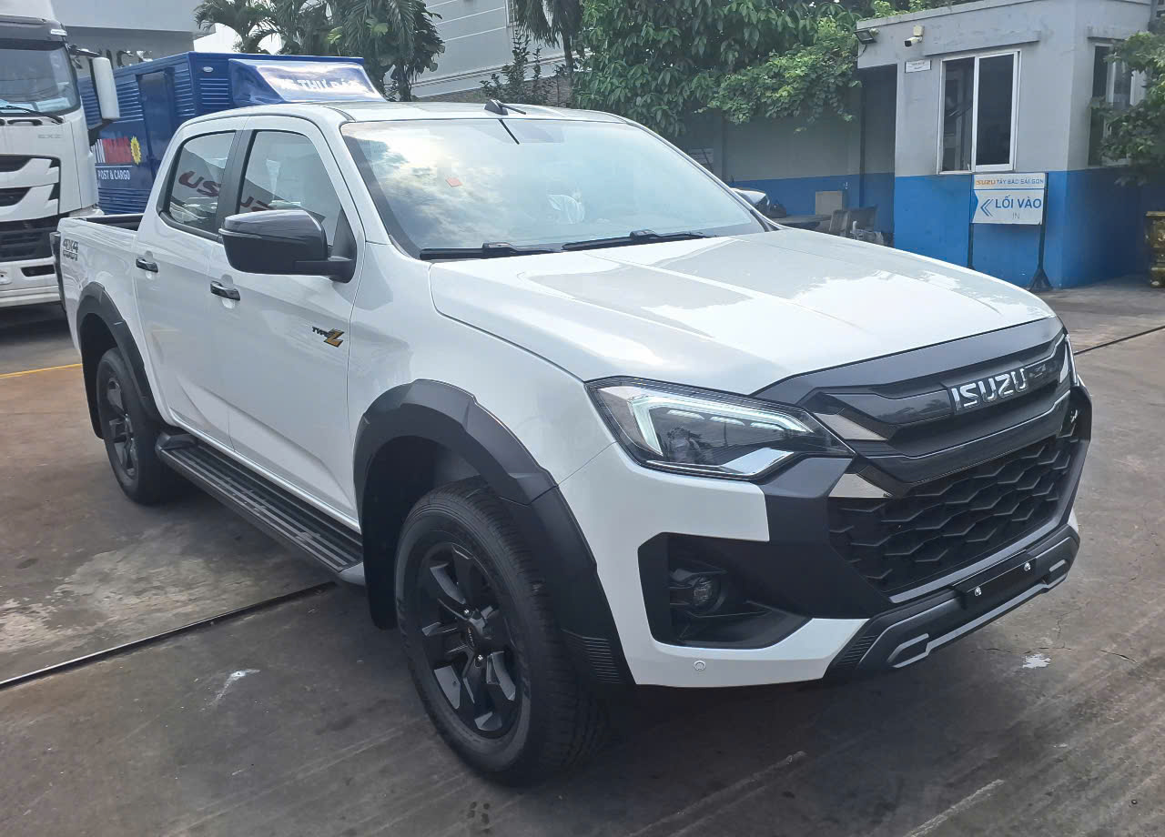 Bán xe Isuzu D-max Type z 1.9 at 4x4 2025