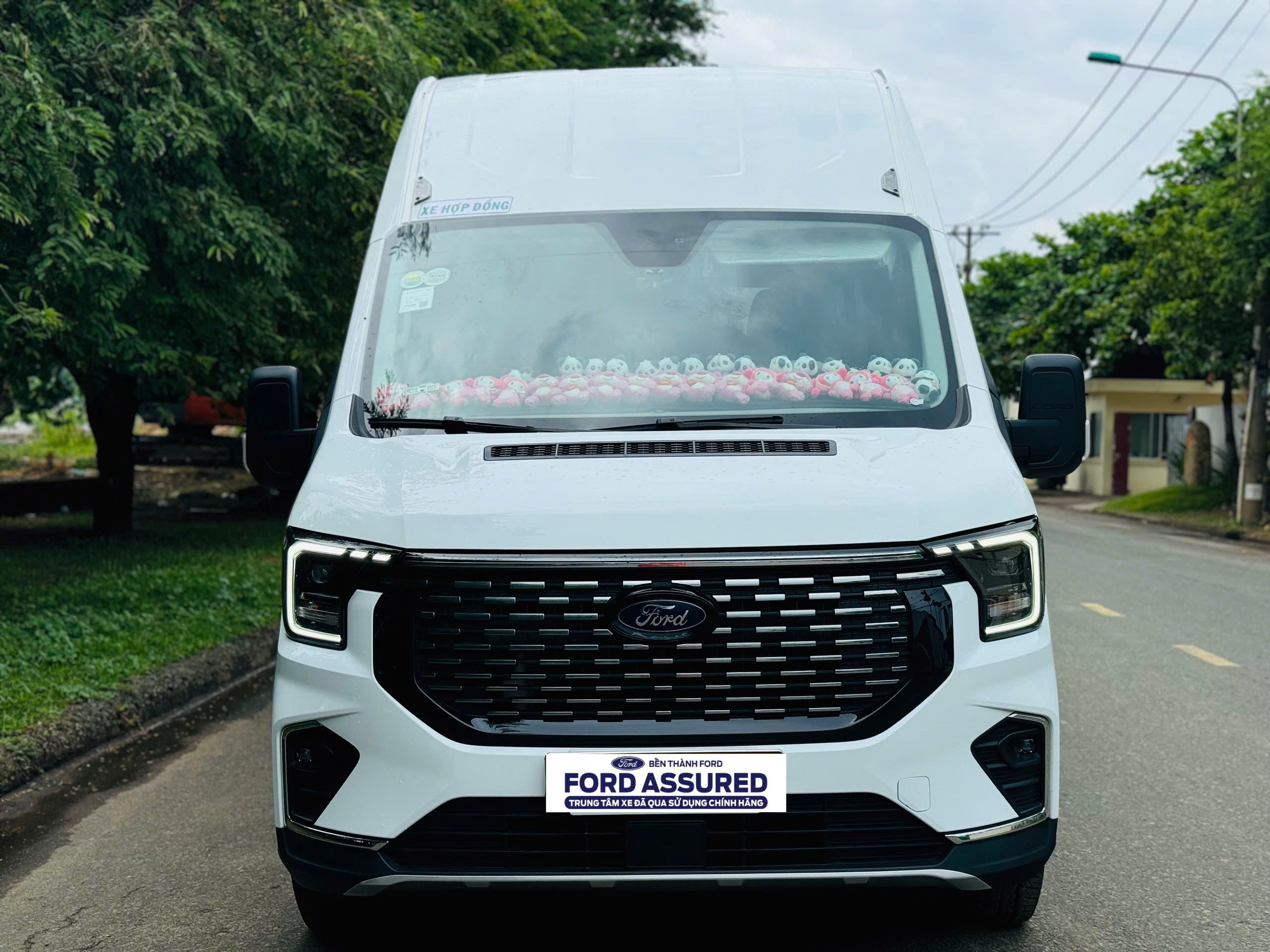 Bán xe Ford Transit Premium 16c sản xuất 2024